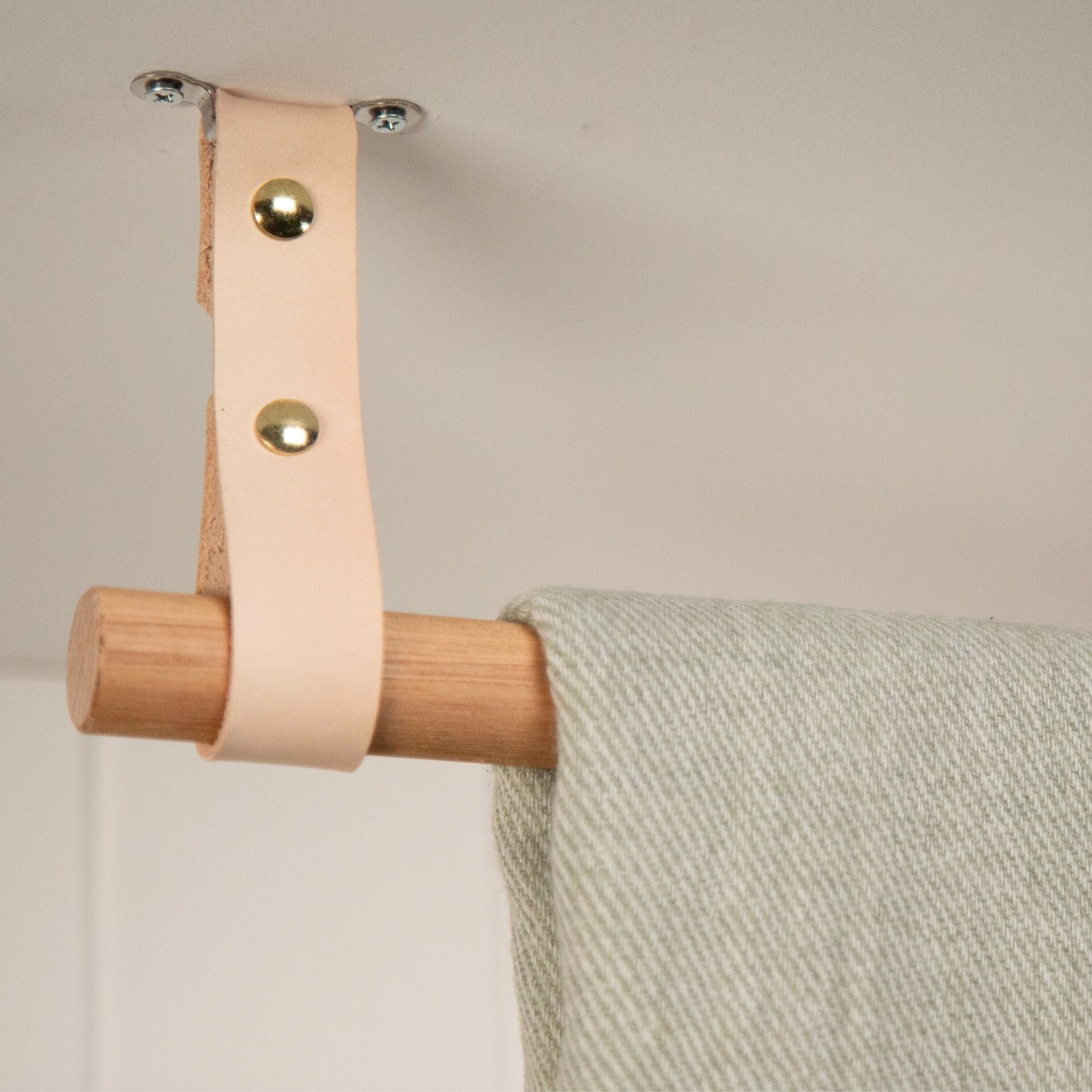 Hanging Clothing rack Kit | leather suspension straps – MyHide